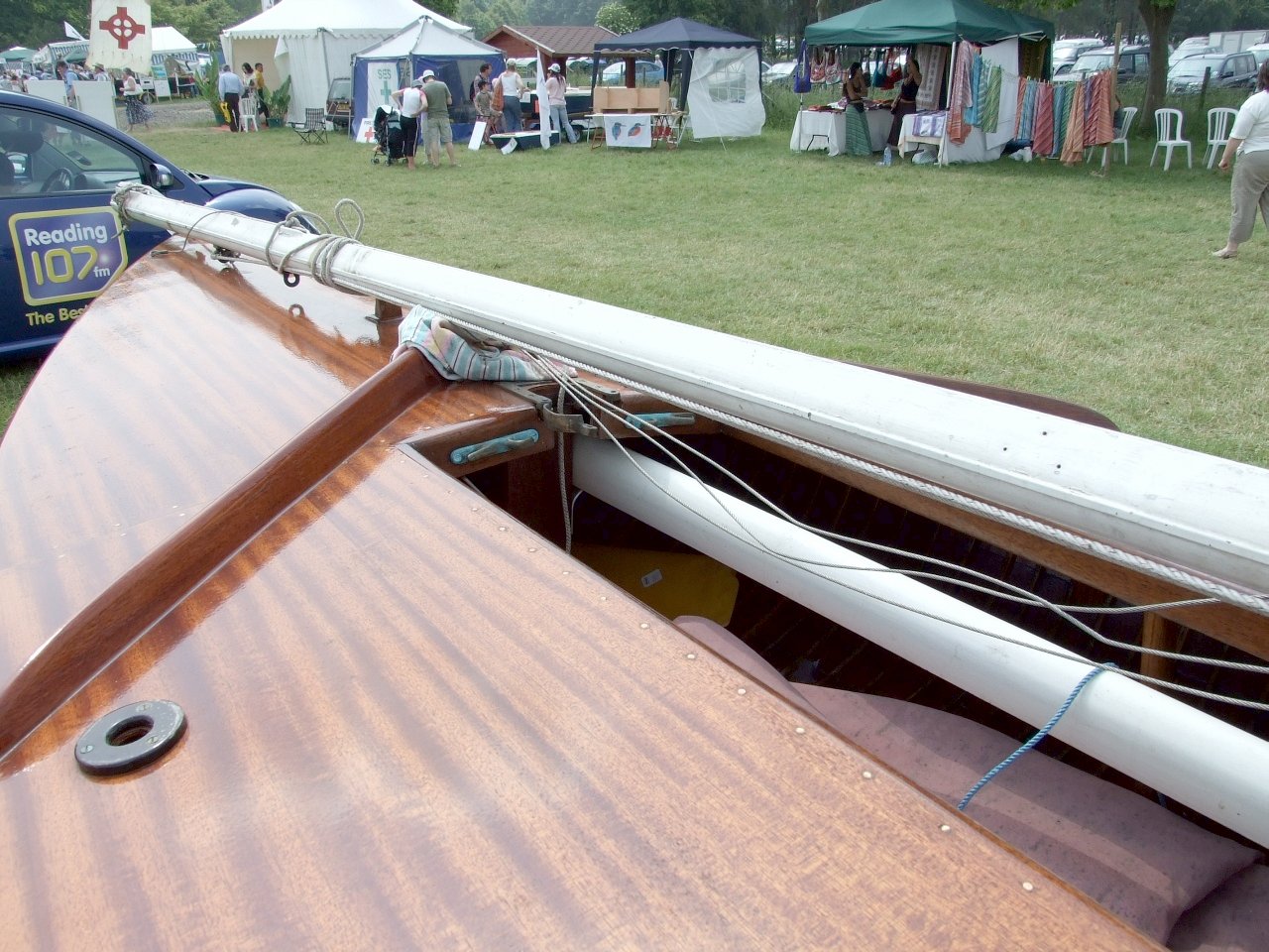 A rare Uffa Fox Flying 10 at Beale Park – intheboatshed.net
