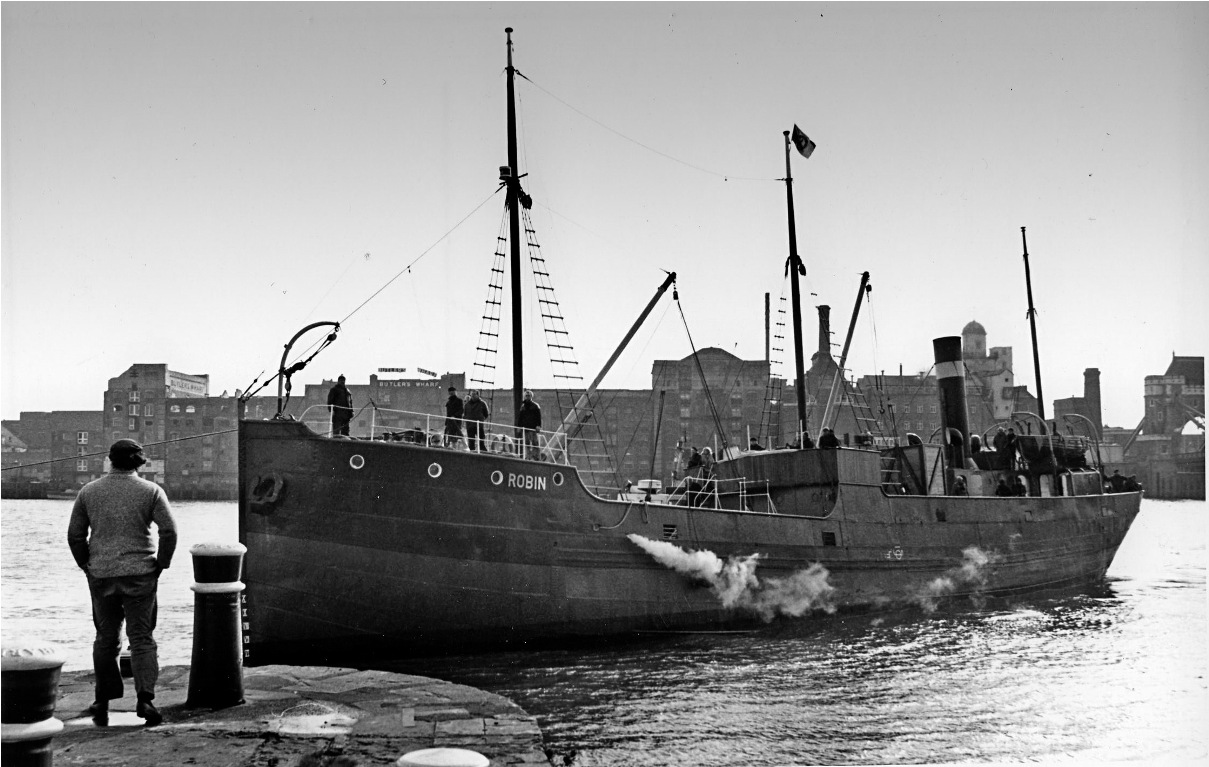 SS Robin in her prime – intheboatshed.net